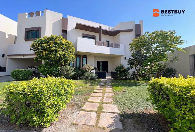 Rent in Janabiya: Compound Villa | 4 Bedrooms | Pool & Garden ...