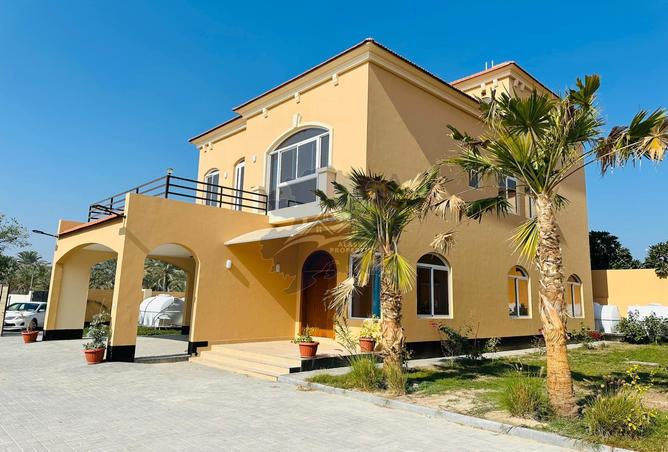 Rent in Hamala: Brand New-4 BR semi Furnished Villa in Jasra ...